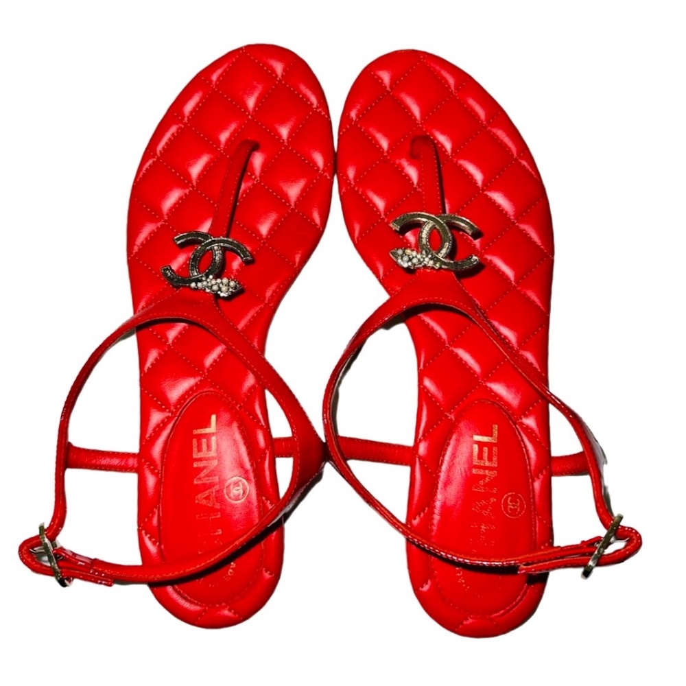 Red Chanel Thong Logo Sandals - Gem